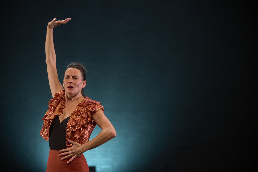 LUCÍA ÁLVAREZ / CANAL BAILA